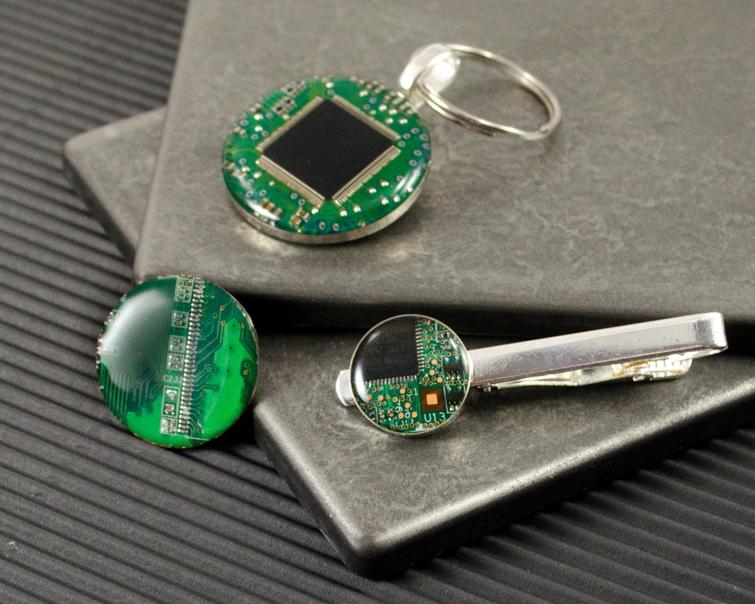 Circuit Board Gift Set, Computer Key Chain, Tie Bar, Magnet, Geeky ...