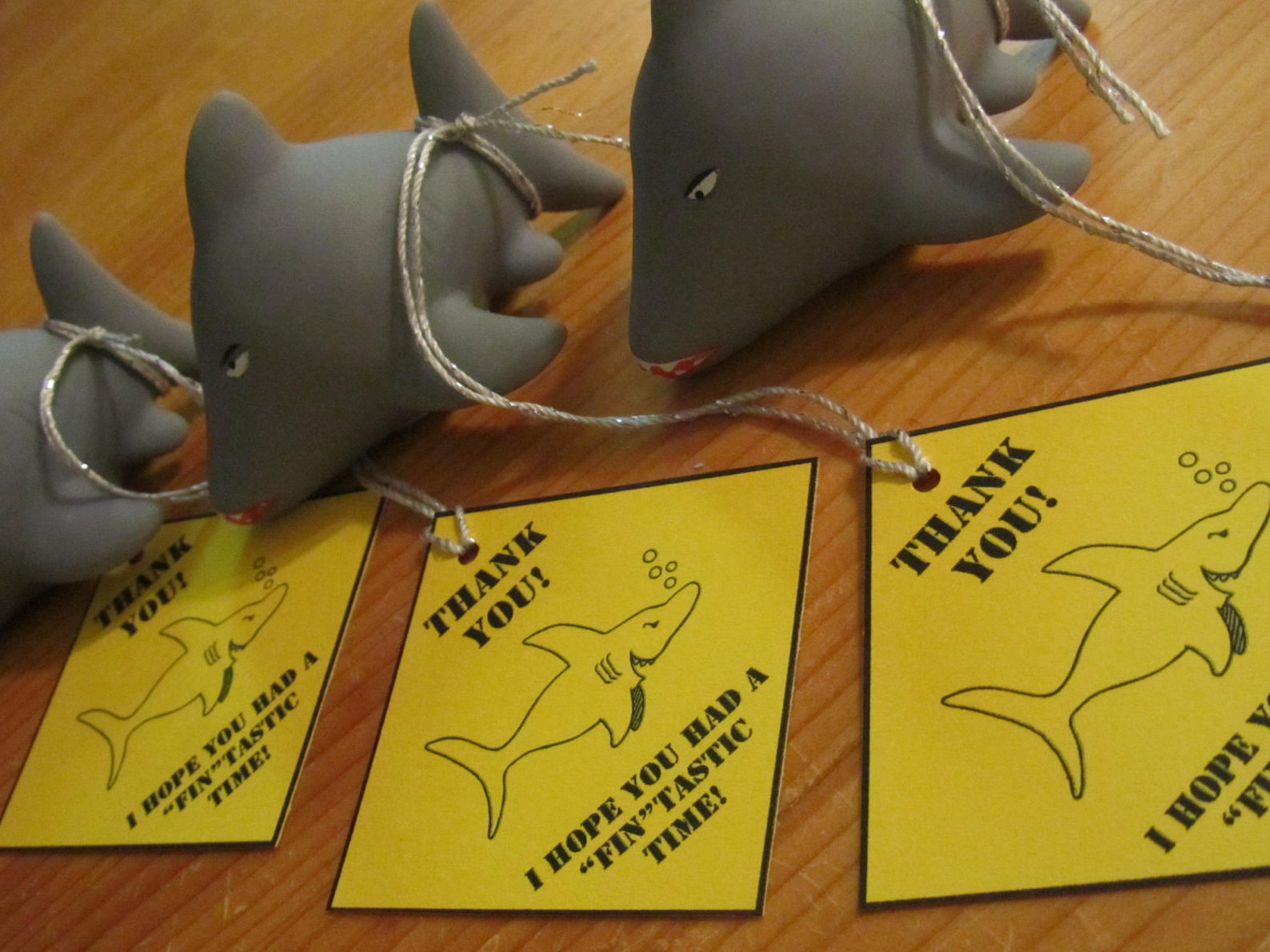 PDF: "thanks Chums!" Shark Party Favor Tags 2" X 2" - Great White "i ...