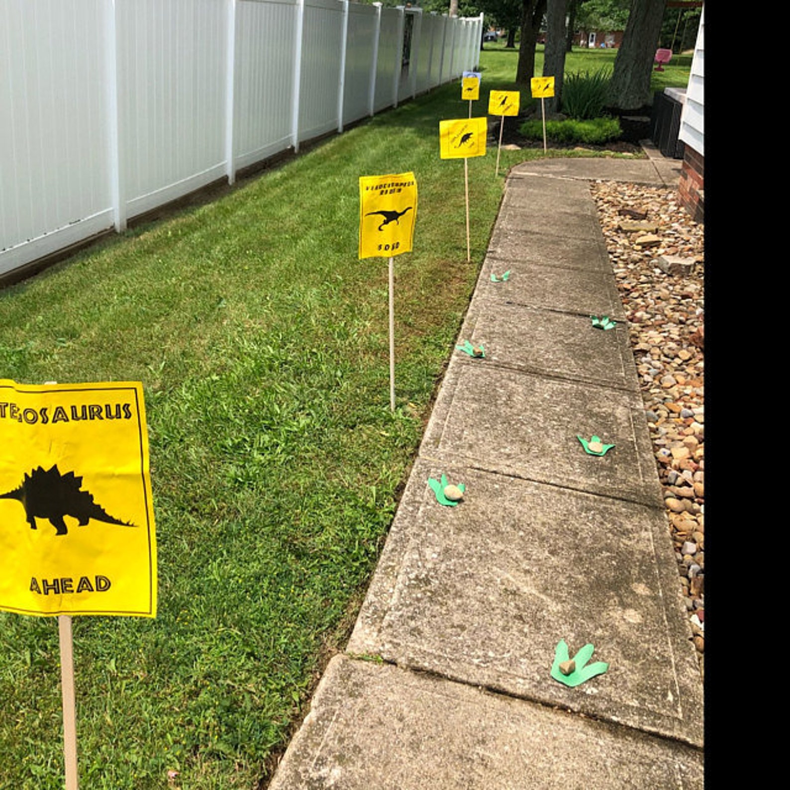 PDF: Set of 7 Dinosaur Crossing Signs - Dinosaur Themed Party Warning ...