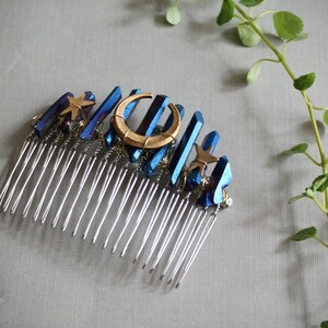 Moon Gazing // Blue Crystal and Crescent Moon Hair Comb - Etsy