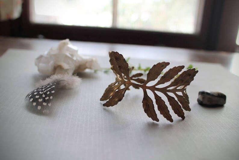 Fern Frond // Vintage Brass Leaf Bracelet - Etsy