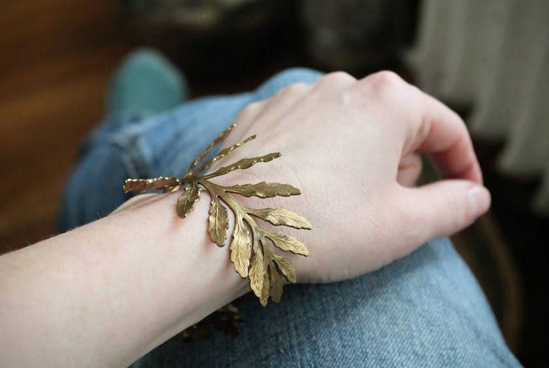 Fern Frond // Vintage Brass Leaf Bracelet - Etsy