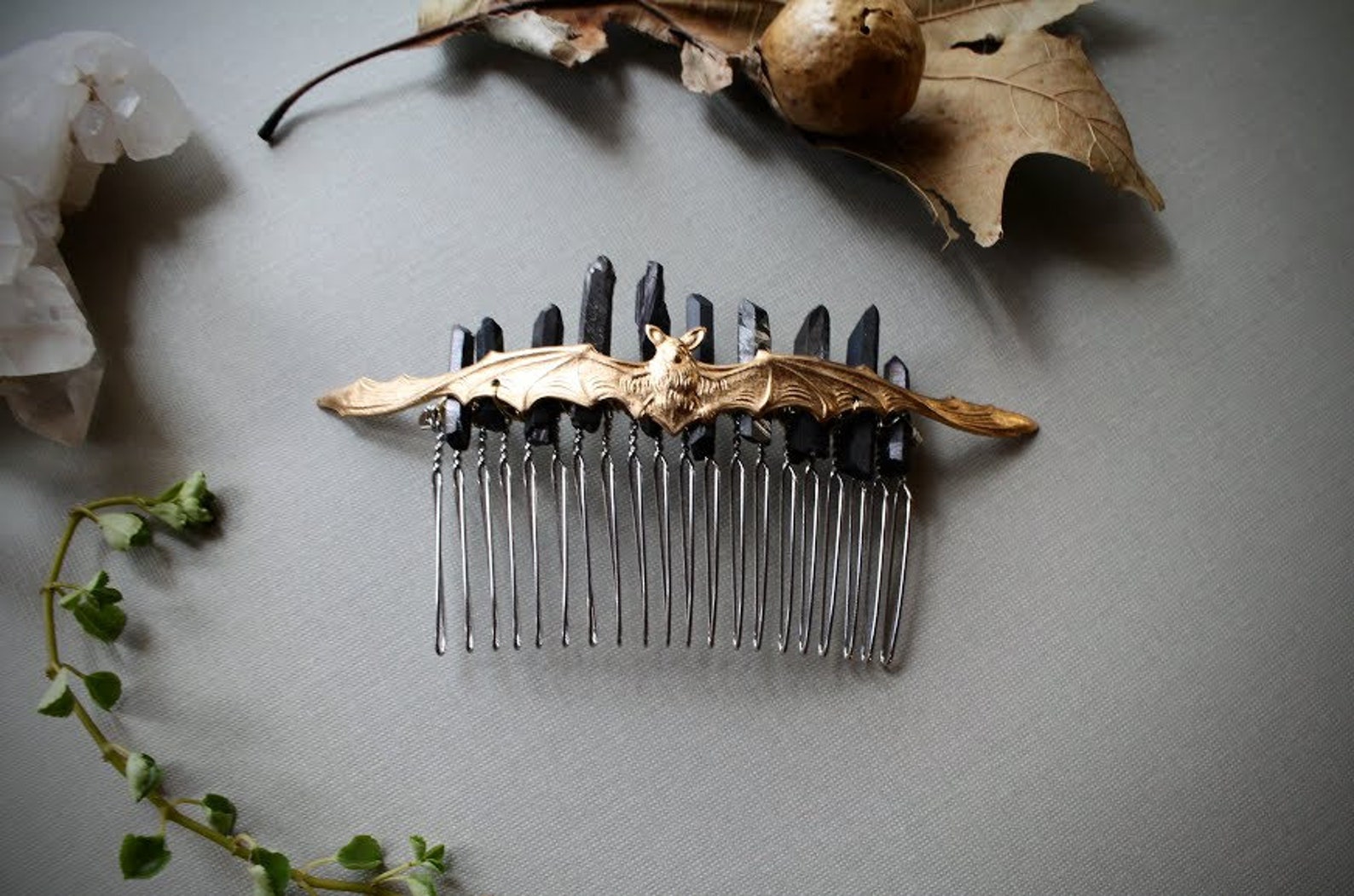 Night Hunter // Bat and Raw Black Crystal Hair Comb - Etsy