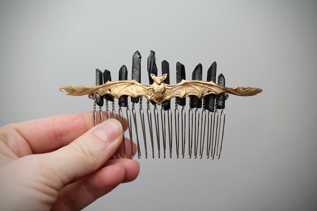 Night Hunter // Bat and Raw Black Crystal Hair Comb - Etsy