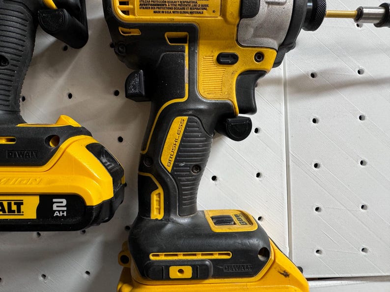 Wall-mounted Bracket for Cordless Power Tools: Organize Your Dewalt ...