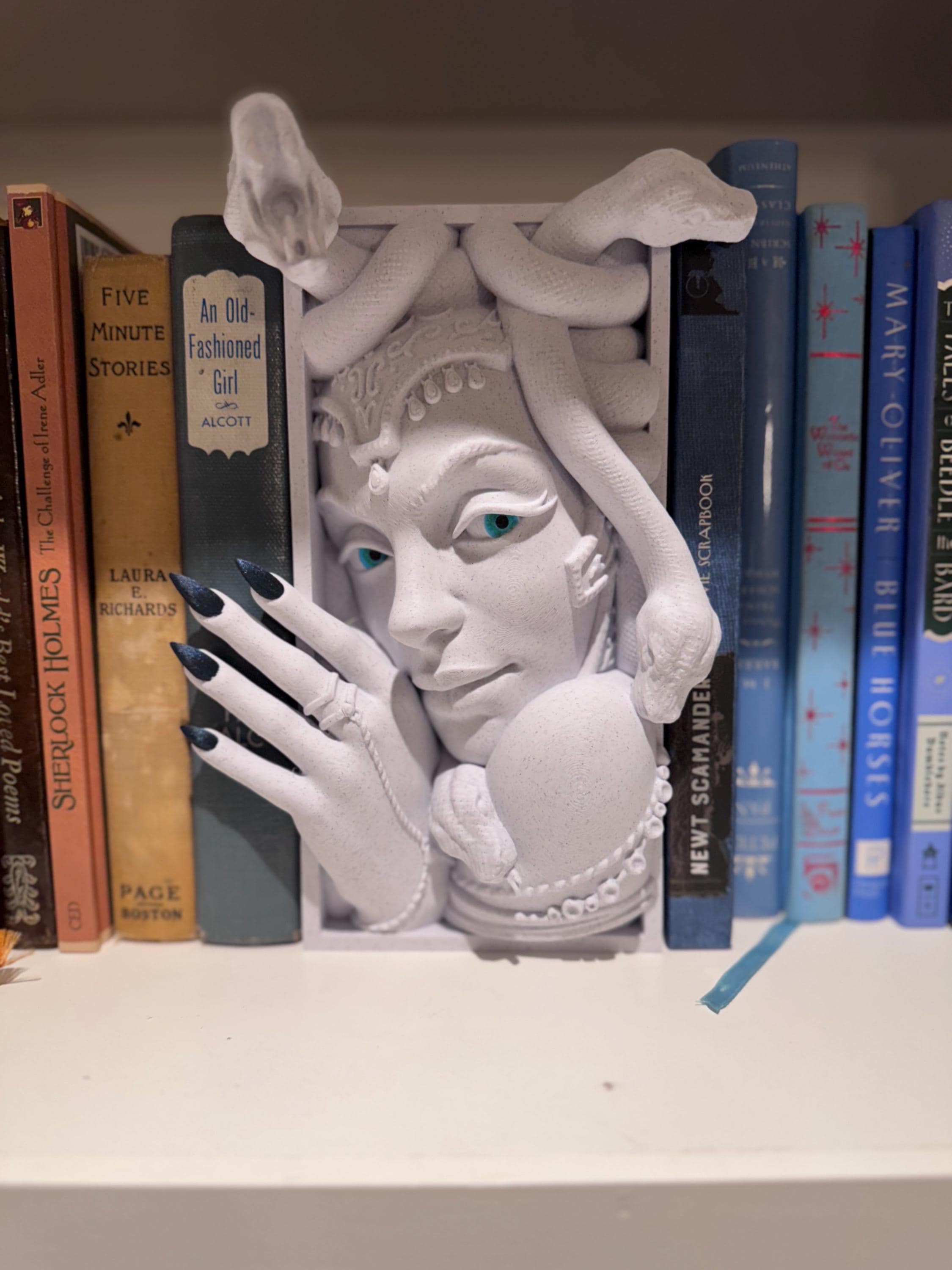 Mythical Medusa Head Book Nook: 3D Printed Gorgon Shelf Decor for Greek ...