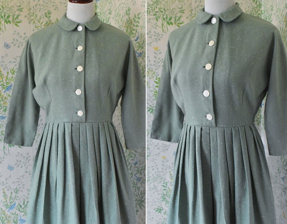 SAGE 1950's Vintage Light Sage Green + Speckled Cream… - Gem