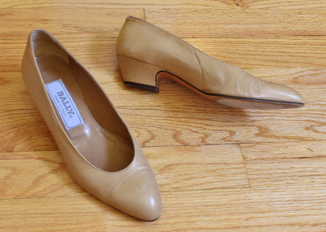 TAN 1970's 80's Vintage Solid Tan Light Brown Italian Designer Leather ...
