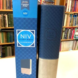 Personalized NIV ZONDERVAN STUDY Bible - Navy Blue/ Tan Leather Soft ...