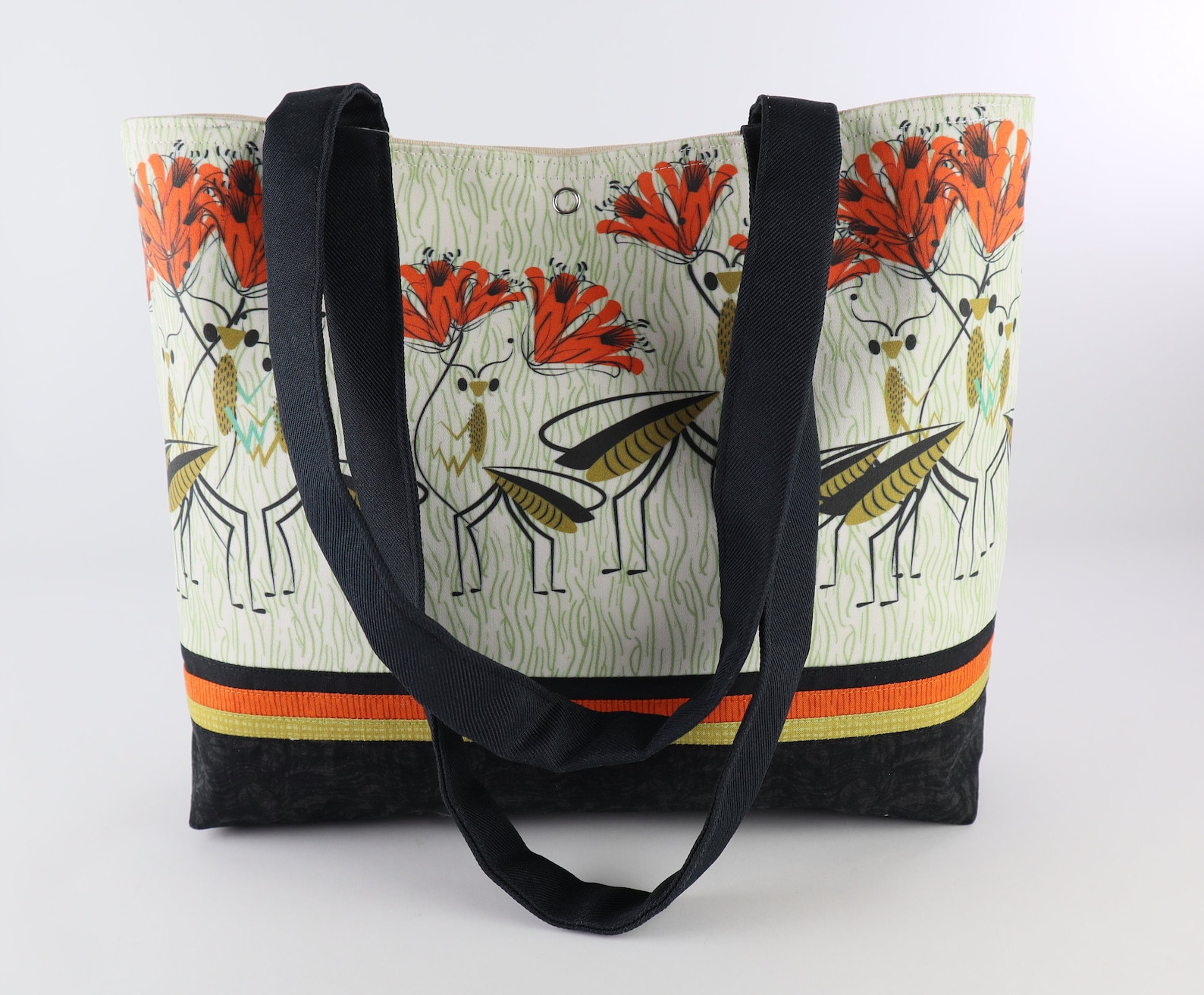 Praying Mantis Shoulder Bag Lily Garden Purse Summer Flowers Handbag ...