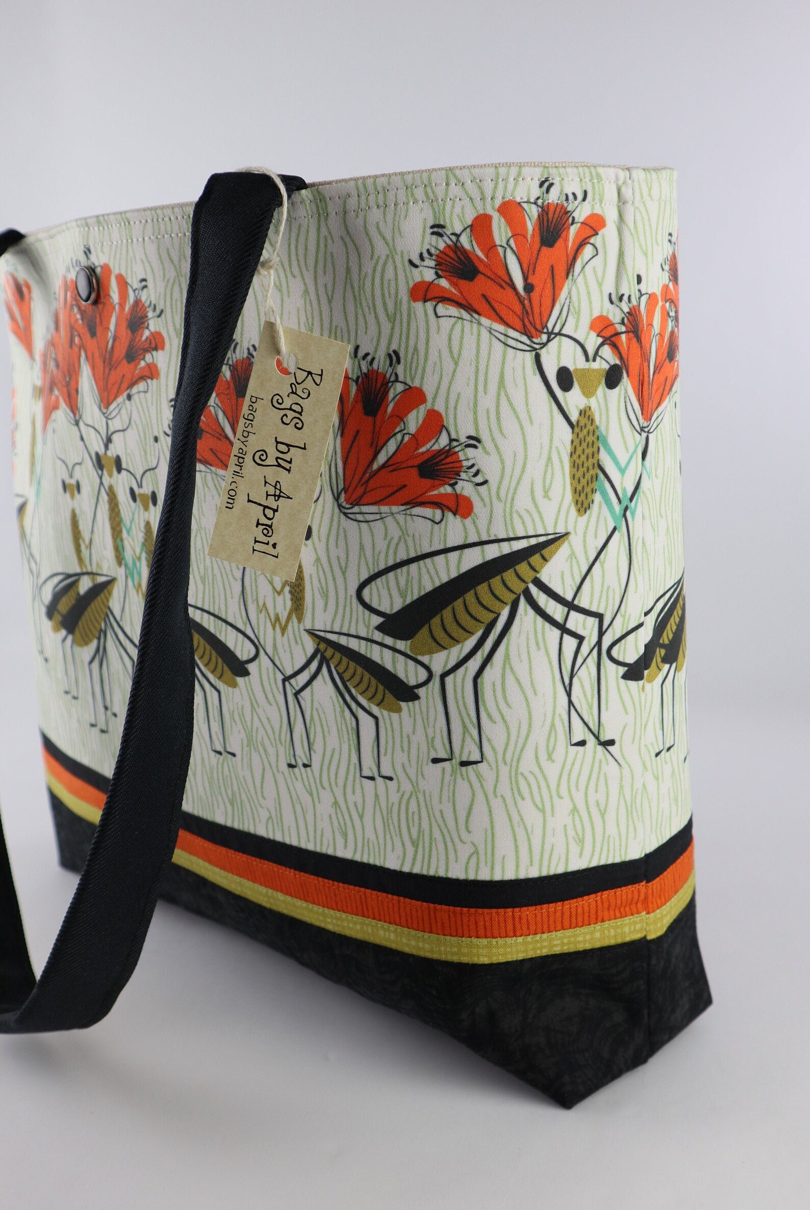 Praying Mantis Shoulder Bag Lily Garden Purse Summer Flowers Handbag ...