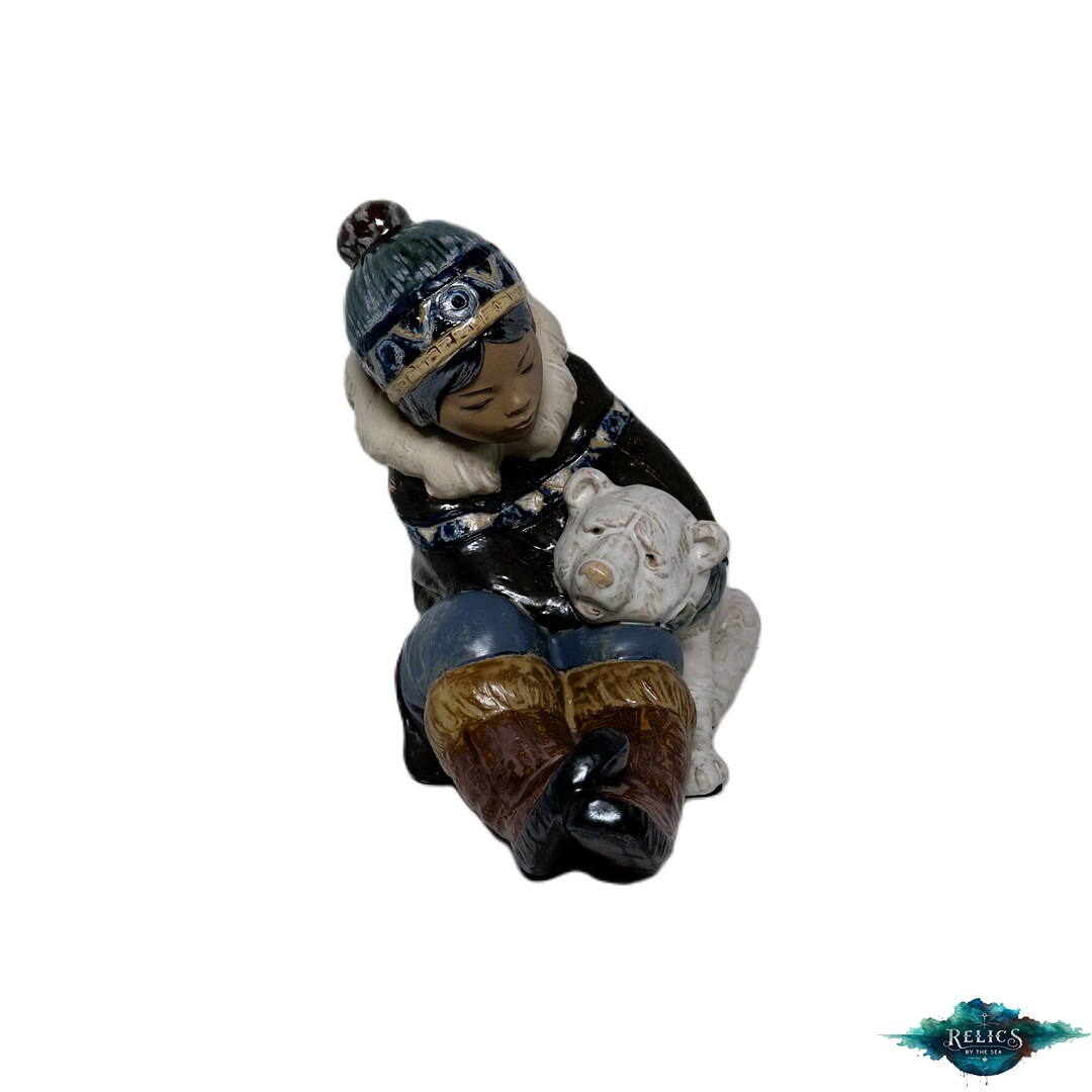 Lladro Gres Porcelain Figurine "eskimo Playing" - Inuit Child With ...