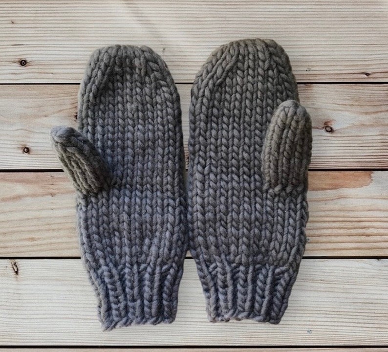 Handknit Merino Wool Mittens: Hudson Grey Star Stitch - Etsy