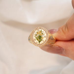 Custom Birth Flower Ring, Floral Enamel Ring, Natural Pearl Ring ...
