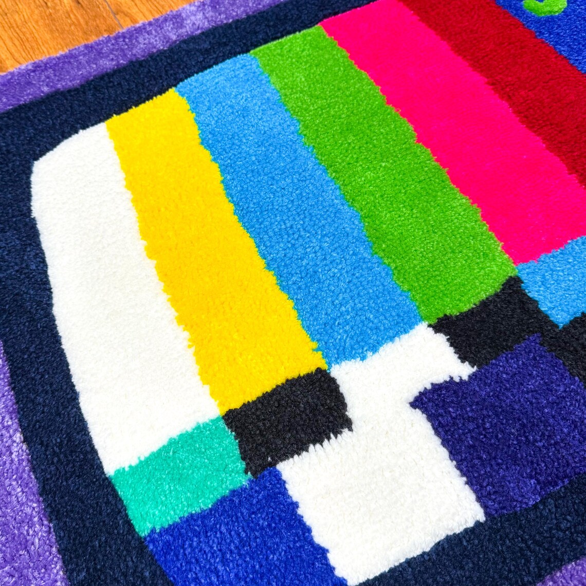 Old School CRTV W/ Bunny Ear Antenna No Signal Screen Floor Rug 100% ...