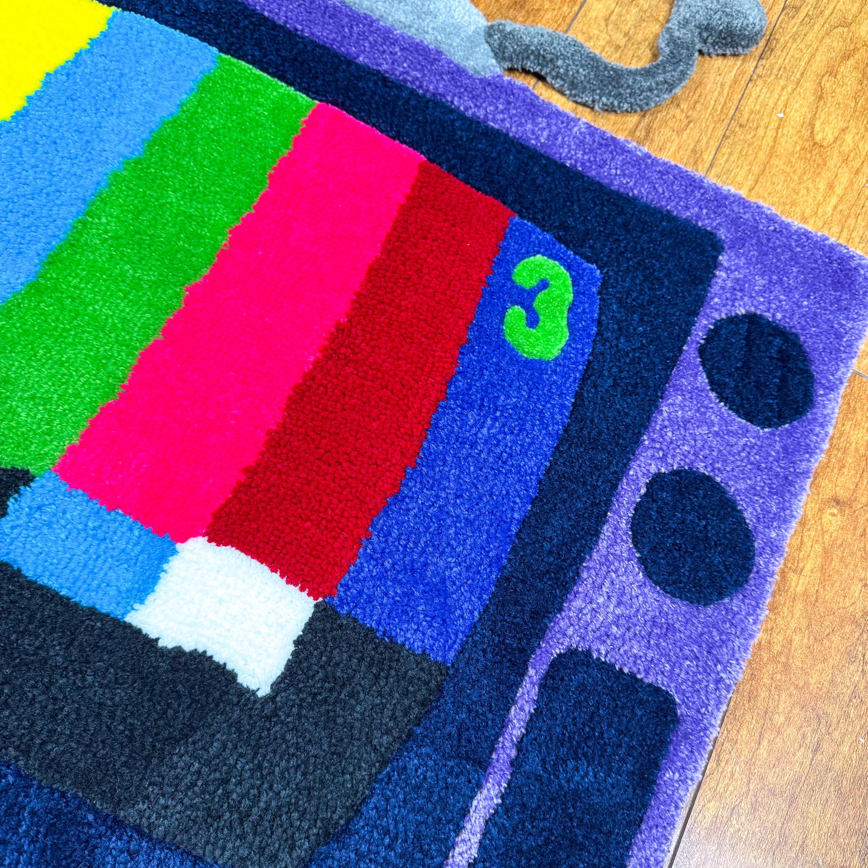 Old School CRTV W/ Bunny Ear Antenna No Signal Screen Floor Rug 100% ...