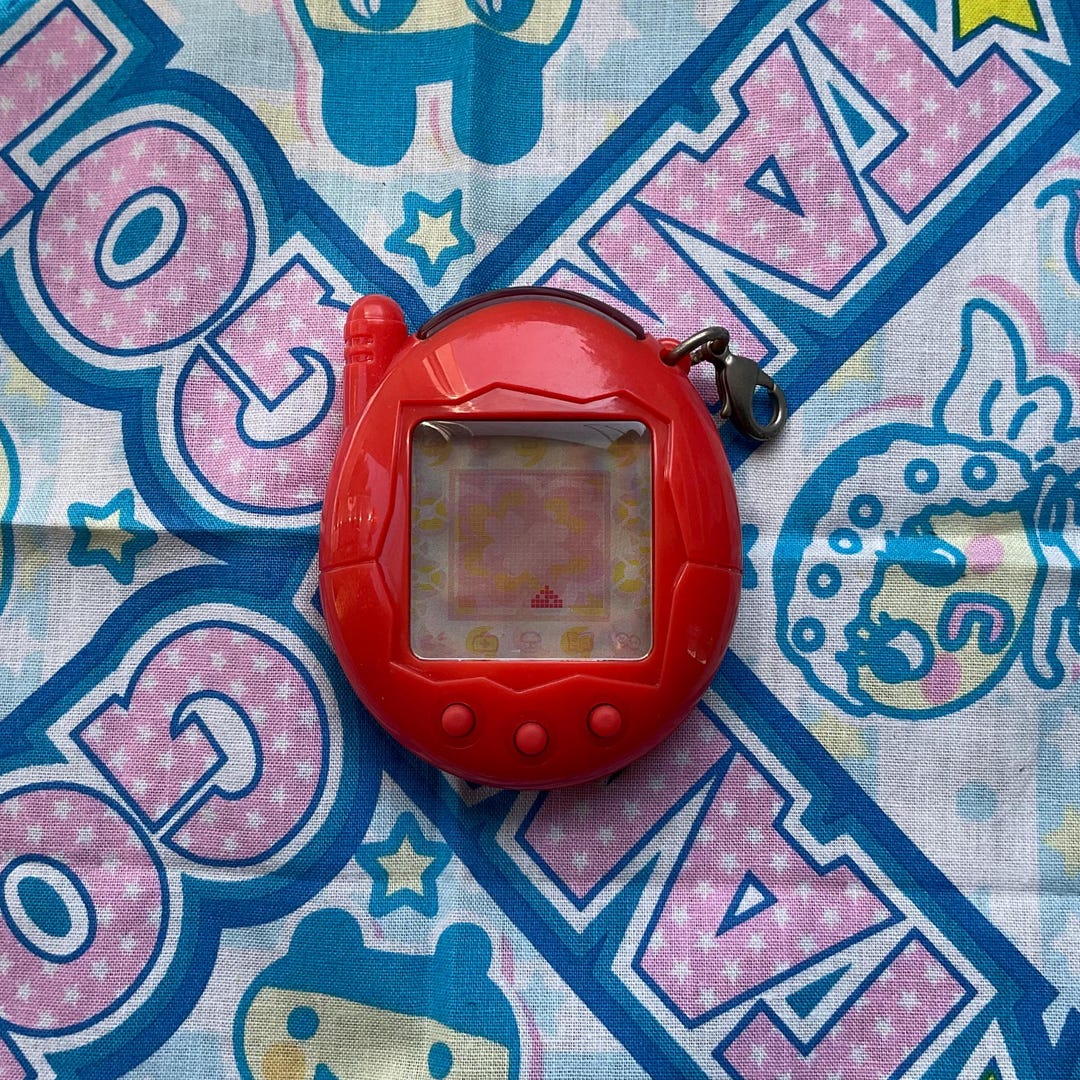 Tamagotchi Akai, Red - Etsy