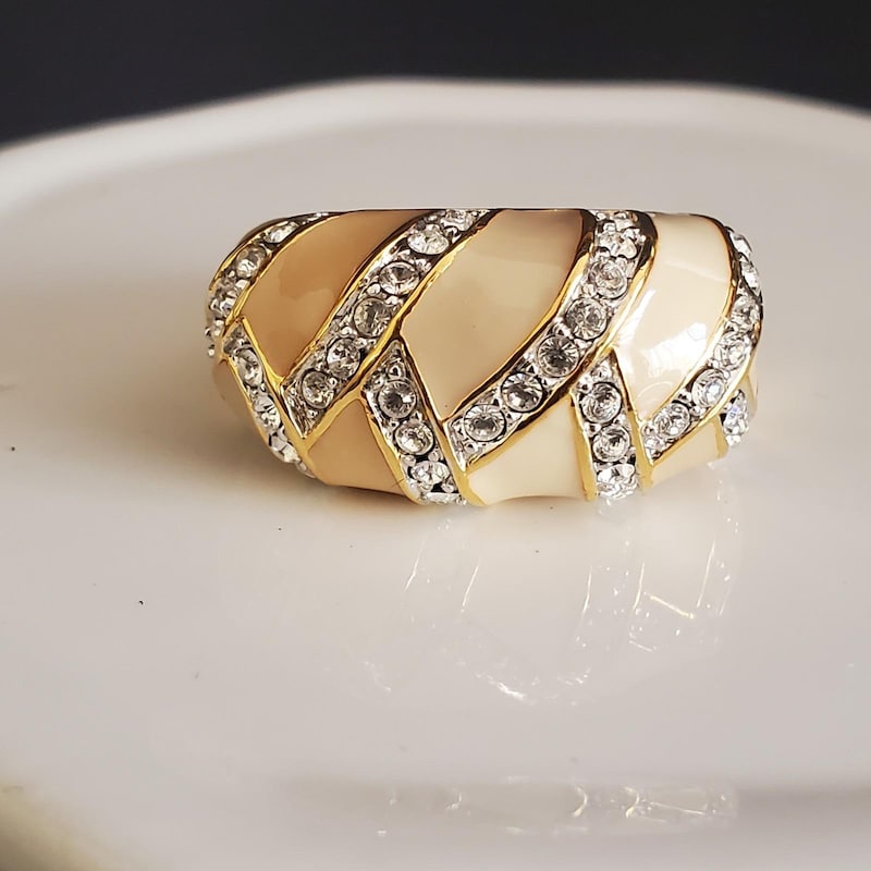 Vintage Joan Rivers Ring - Etsy