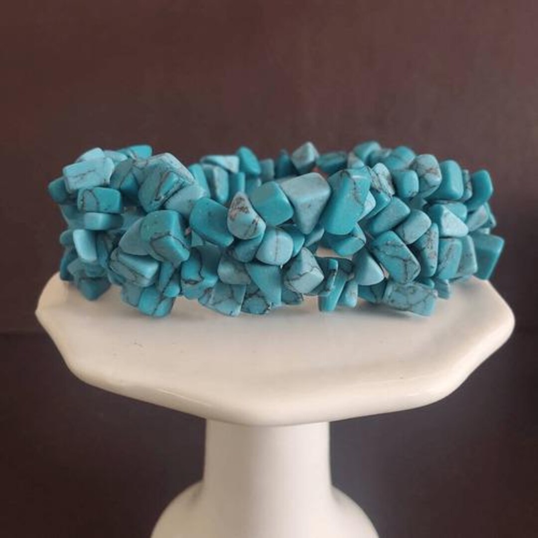 Vintage Avon Faux Turquoise Chip Stretch Bracelet NIB 2005 Resort ...