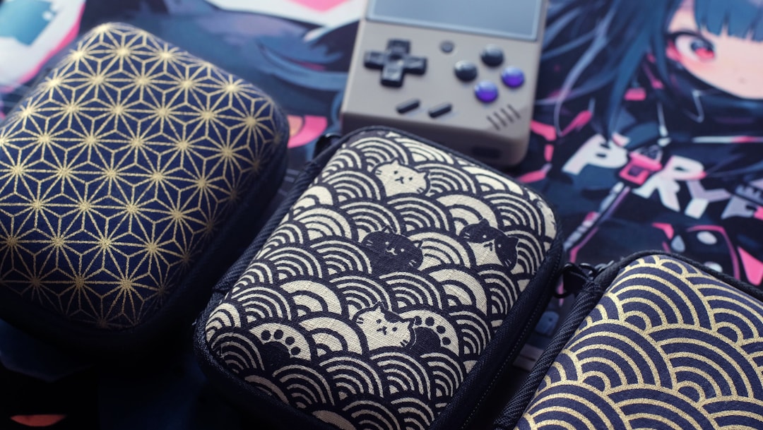 Miyoo Mini Cute and Stylish Custom Finish EVA Hard Shell Case for All ...