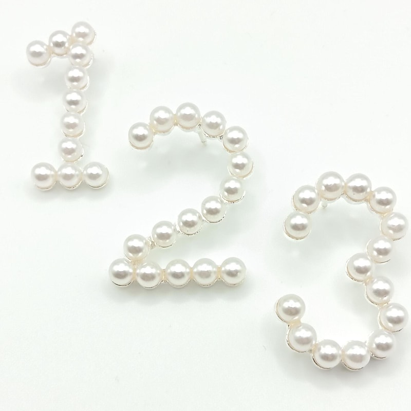 Z Brooch - Etsy
