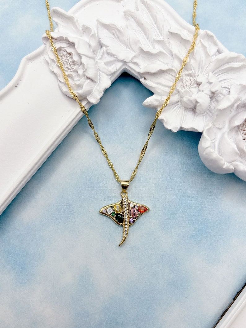 Stingray Pendant Necklace. Manta Ray Necklace. Best Friend Gift Jewelry ...