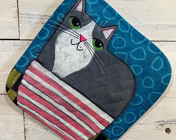 Gray and White CAT in Vintage Pyrex Bowl Pot Holder by Jenny Elkins ...