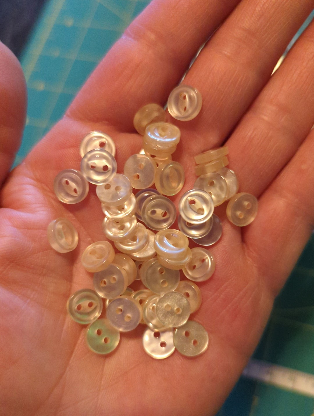 Tiny Vintage Fish Eye Creamy Pearlized Buttons 3/8" About 9mm Pearlized ...
