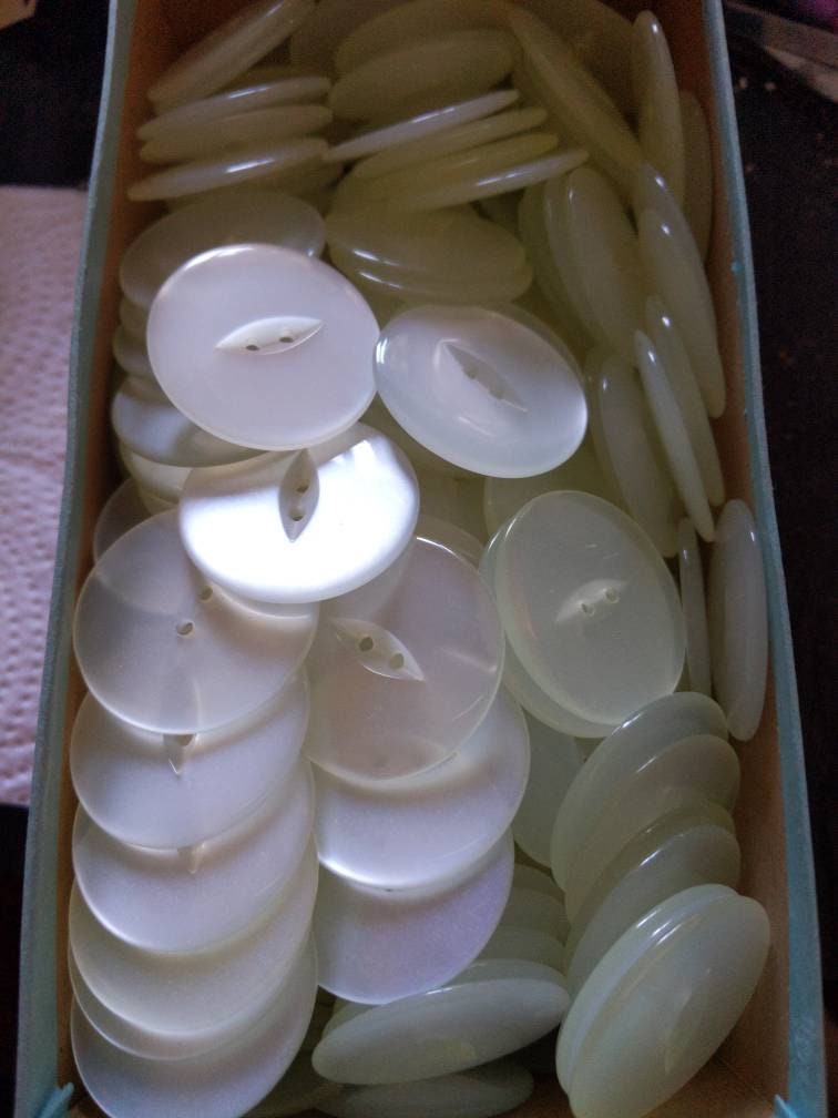 6 Large Buttons Vintage 2 Hole Fish Eye Buttons Sewing Crafting Coats ...