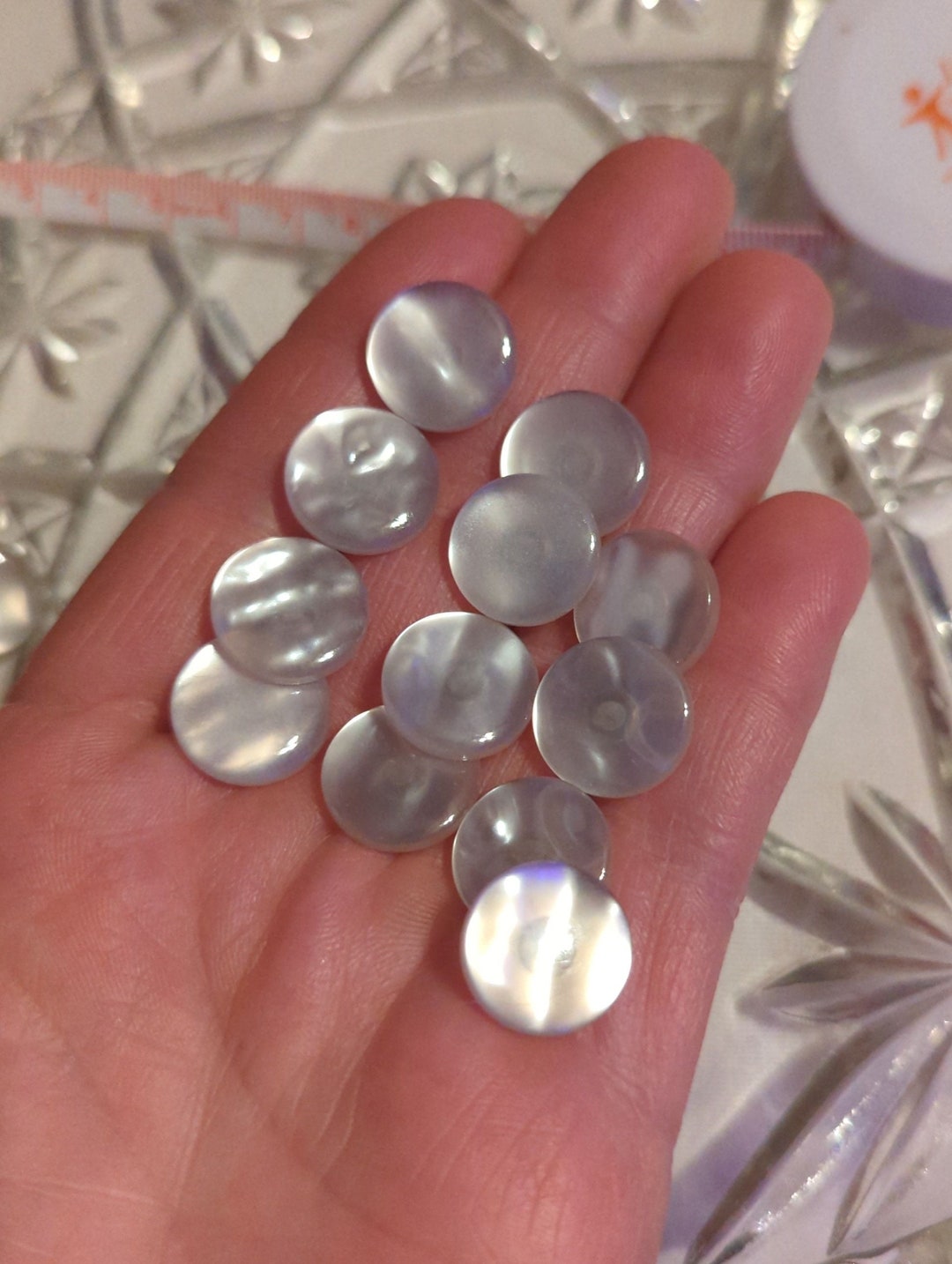 Old Buttons 9/16" Beautiful Vintage Translucent Pearlized Buttons Shank ...