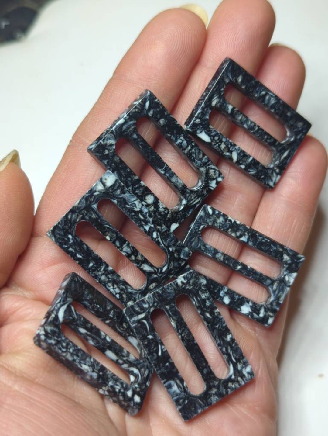 6 Vintage 1 1/4" X 7/8" Plastic 30mm Buckles Slides 7/8" Holes Scarf ...