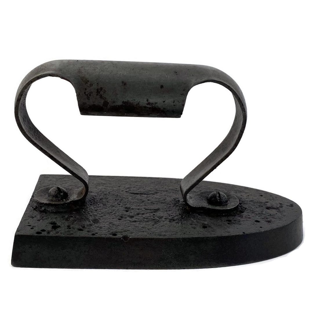 Antique Flat Iron France, 1800s French Sad Iron Salter, Cast Iron ...