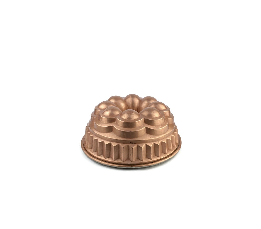 Copper Bundt Cake Mold, Traditional Gugelhupf Form, Vintage Kitchen ...