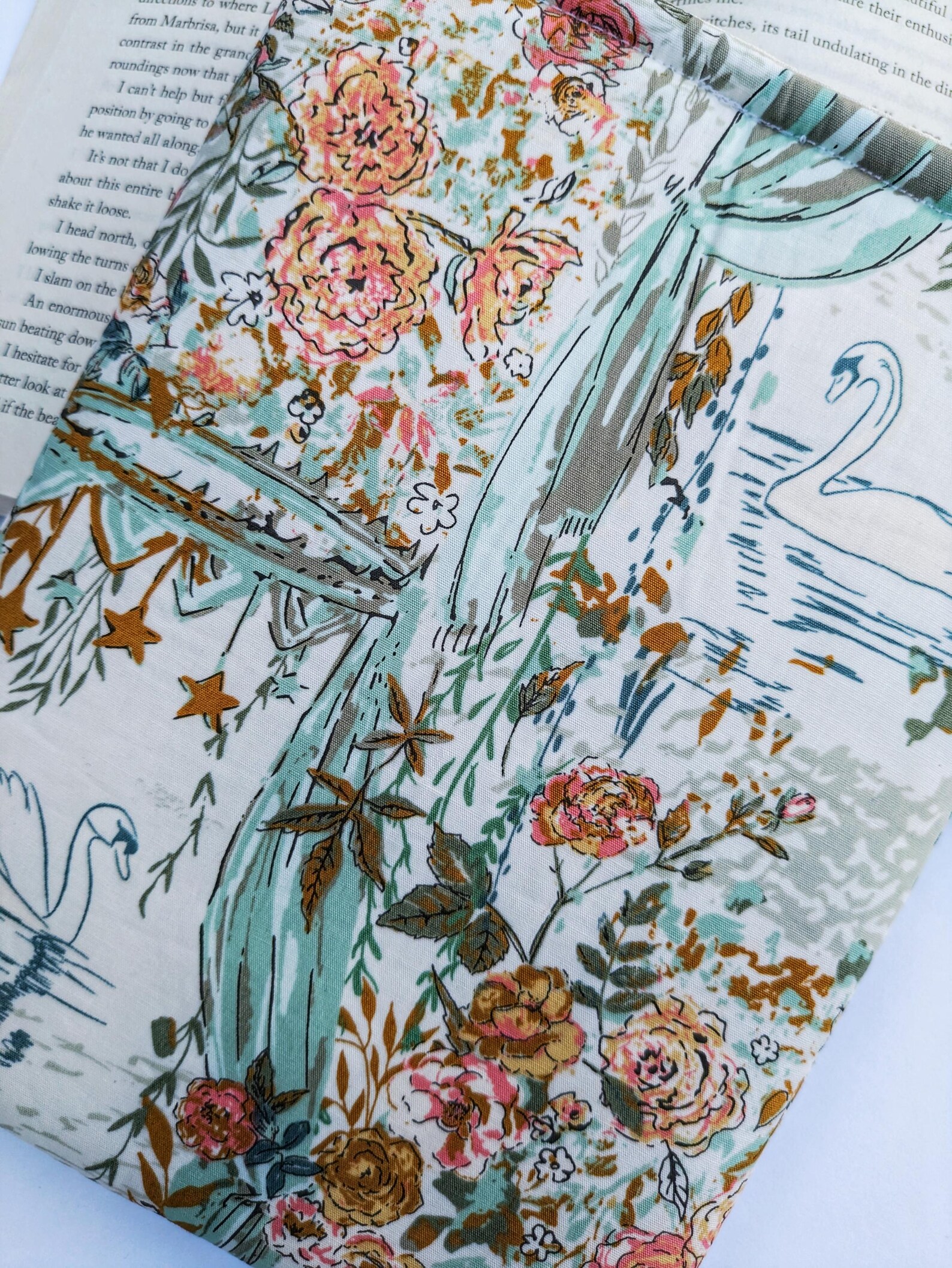 Swan Padded Book Sleeve Book Cover Book Protector Book Accessories ...