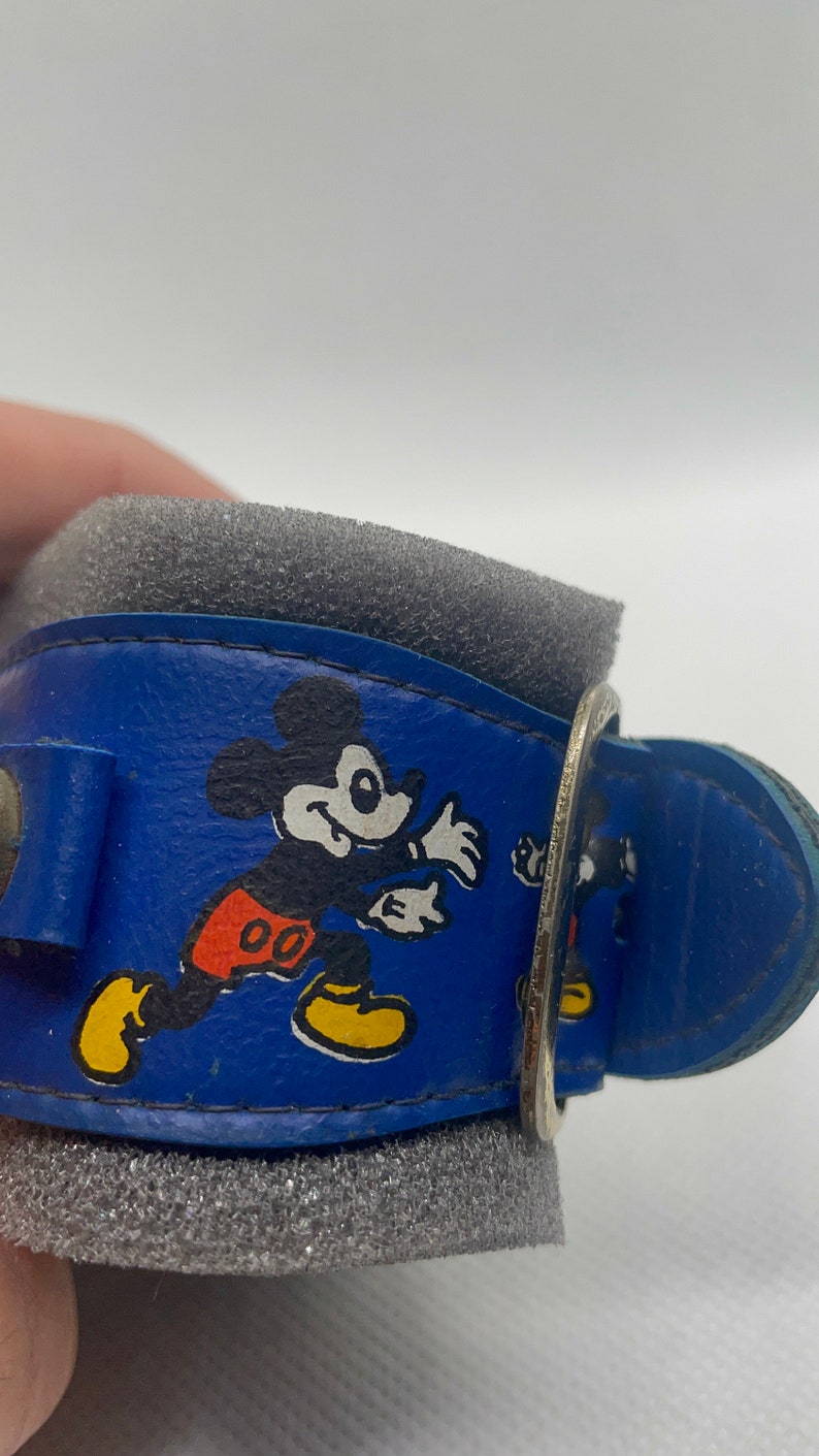 Vintage Great Condition Mickey Mouse Watch W/original Band - Etsy