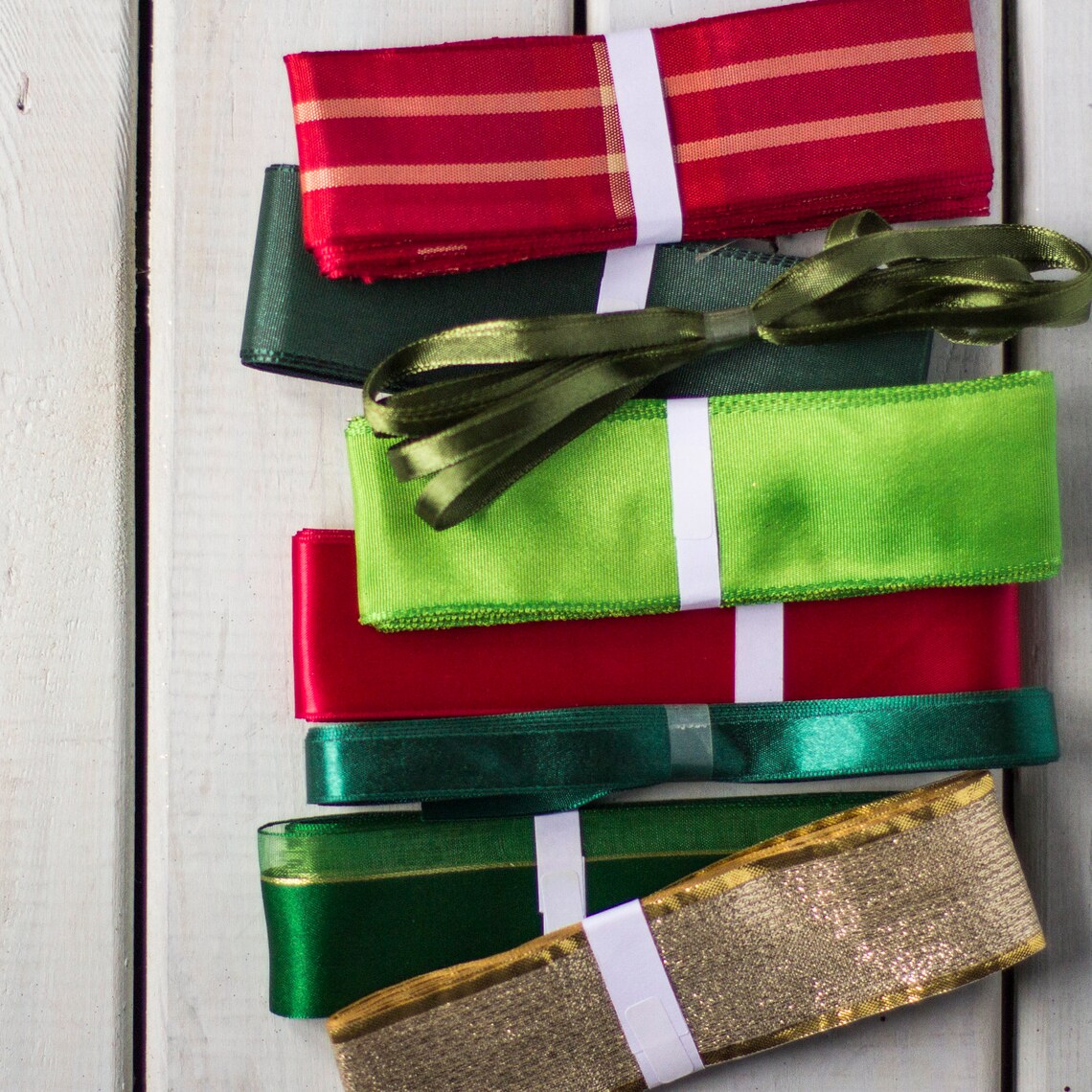 Christmas Bundles Bag Mixed Green and Red Ribbons 3m Pieces - Etsy
