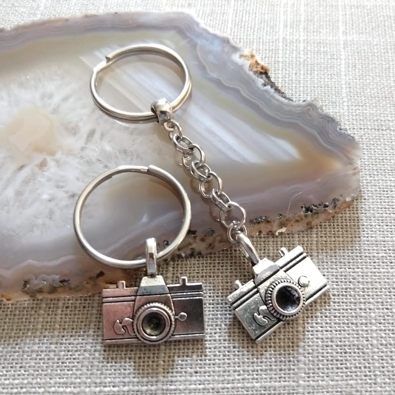 Vintage Camera Keychain: Silver or Bronze Keyring, Zipper Pull Charm - Etsy