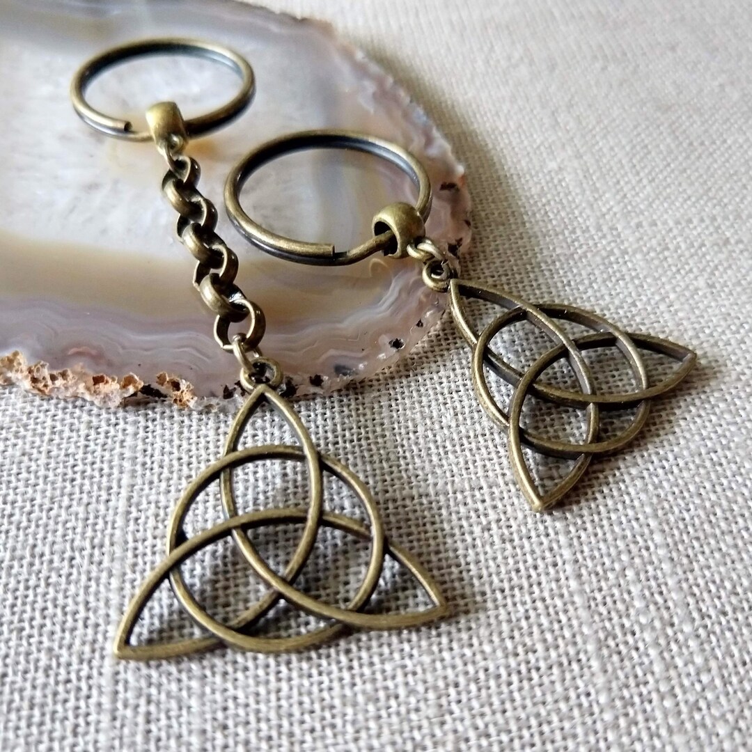 Celtic Knot Key Chain Bronze Triquetra Trinity Knot Gaelic - Etsy
