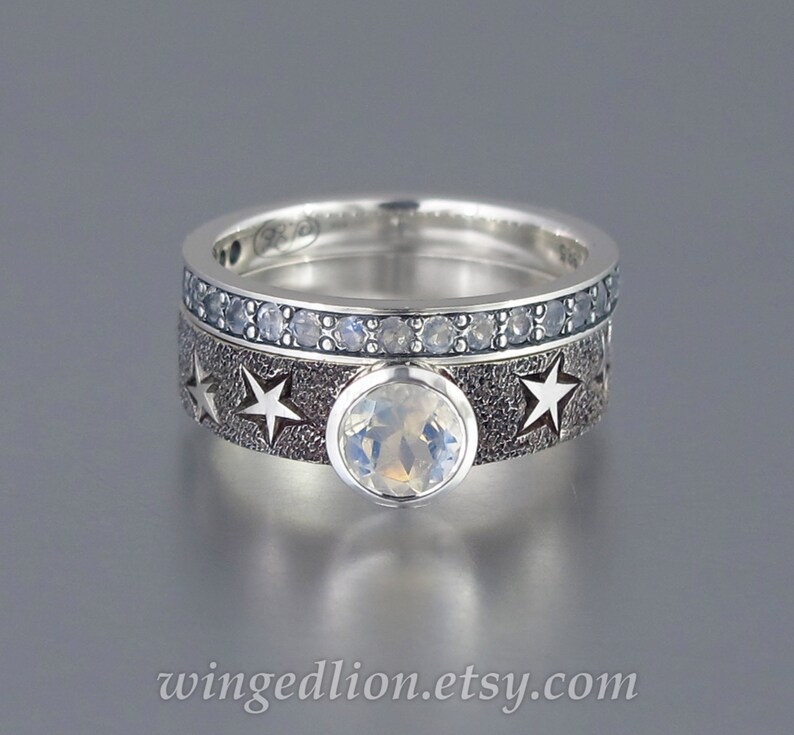 THE MOON Silver Ring and Wedding Band Set With Moonstones | Etsy