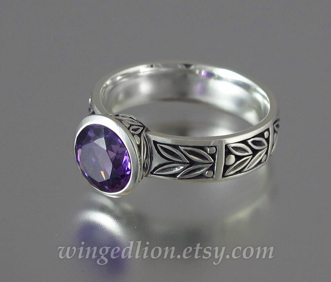 LAUREL CROWN Silver Engagement Set Ring and Wedding Band With Amethyst ...
