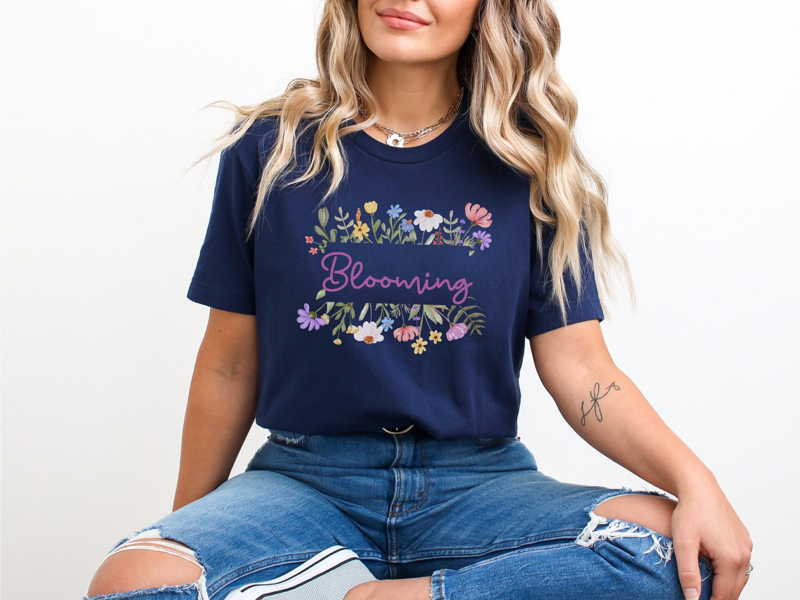 Wildflower T-shirt, Blooming Tee, Delicate Nature Print, Nature Lover ...