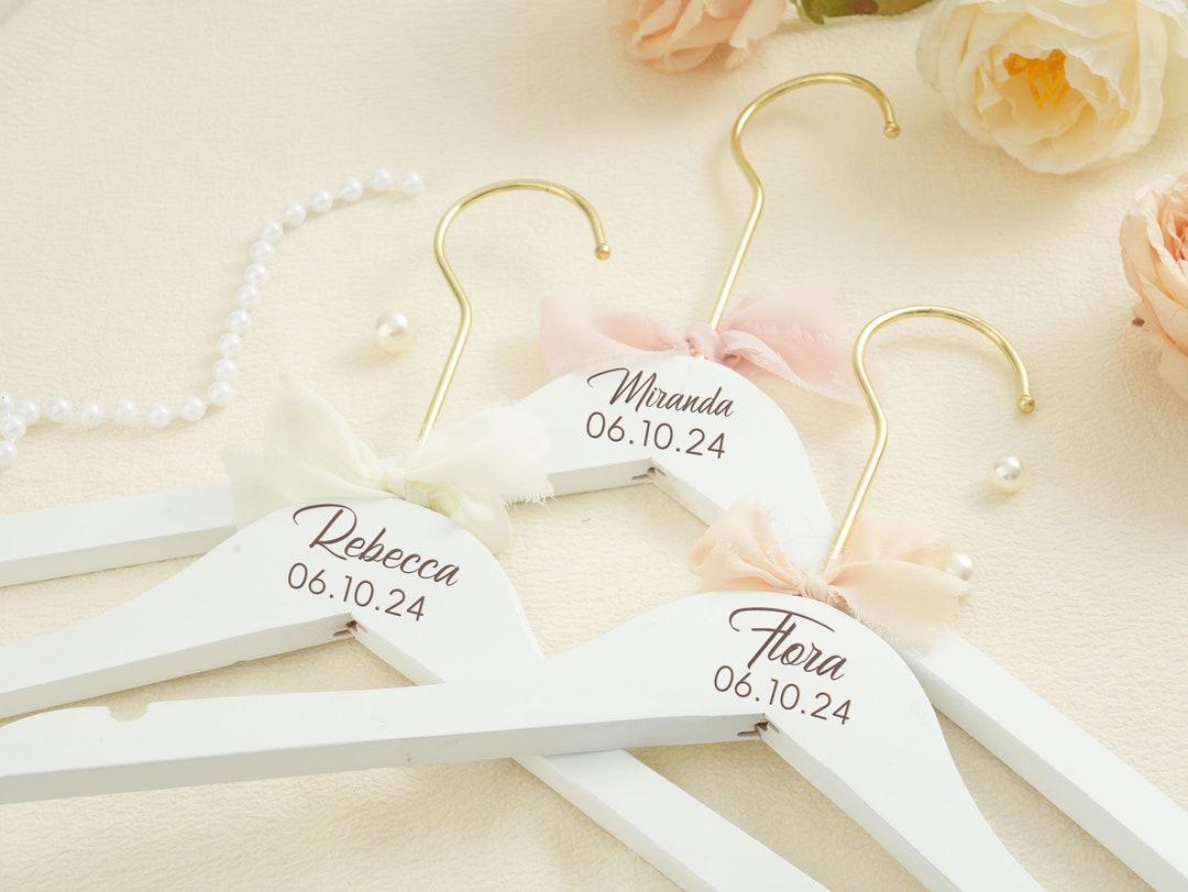Bridal Hanger,name Hanger,wedding Hanger,bridesmaid Hangers,custom Name ...