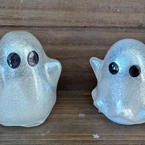Adopt A Ghost - Set of 2 - Battery-operated Light up Ghosts! - Etsy