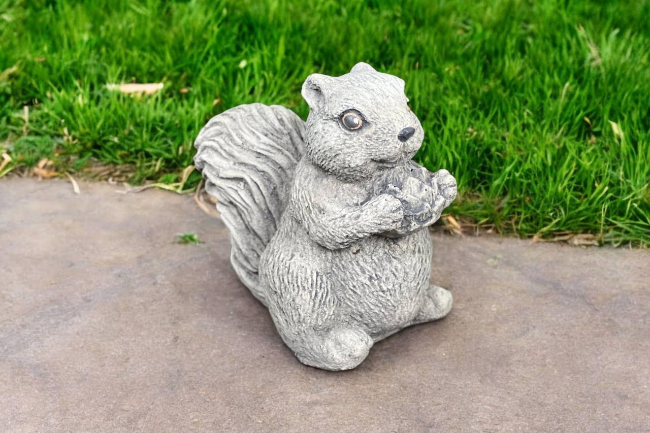 Small Squirrel Figure | Concrete Squirrel With Nut 5" | Forest Squirrel ...