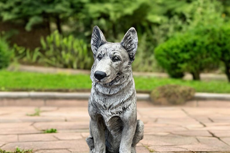 Sitting German Shepherd Memorial Statue | Pet Loss Gift 14" | Garden ...