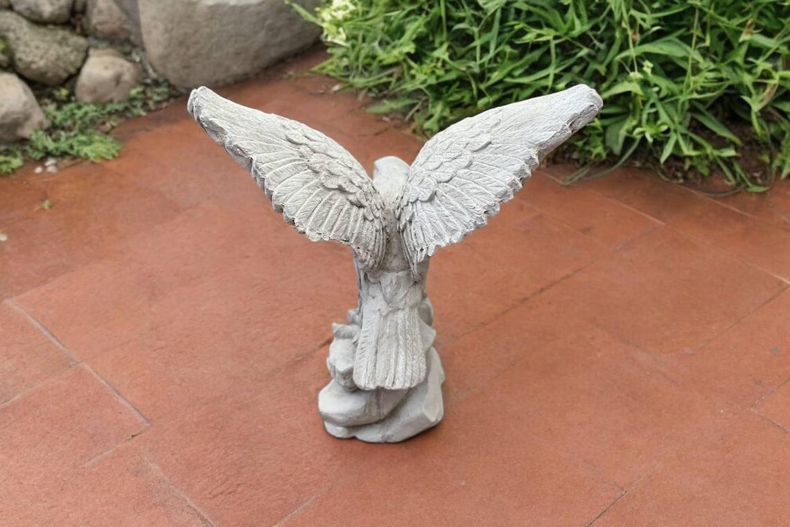Concrete Eagle Bird Figure | Massive Eagle Statue 13" | Garden ...