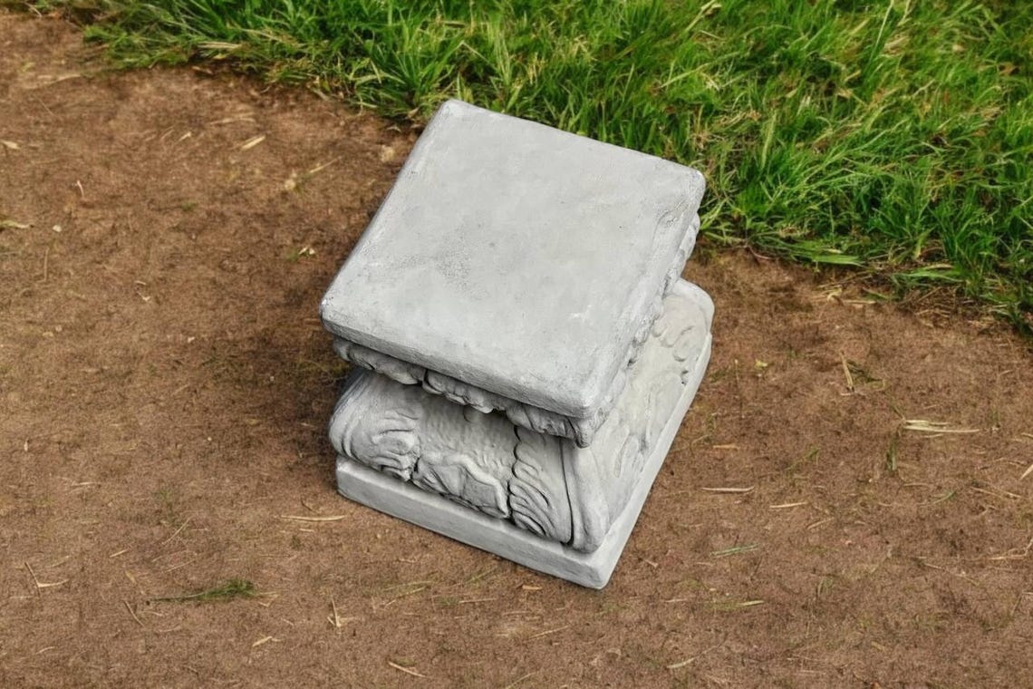 Massive Pedestal Stone Figurine | Concrete Pedestal Short Square Statue ...