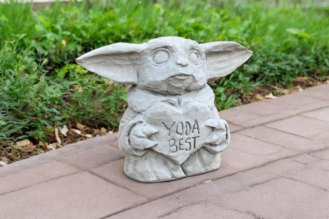 Yoda garden statue store