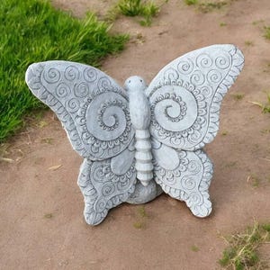 Sitting Butterfly on Rock Statue | Concrete Realistic Butterfly ...