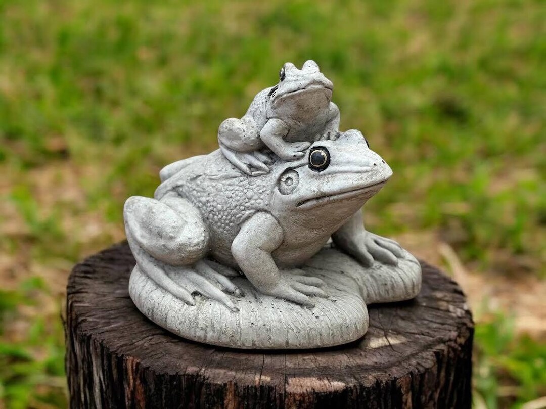 Stone Frogs Sculpture | Concrete Frog Decor 8" | Yard Toad Figurine ...